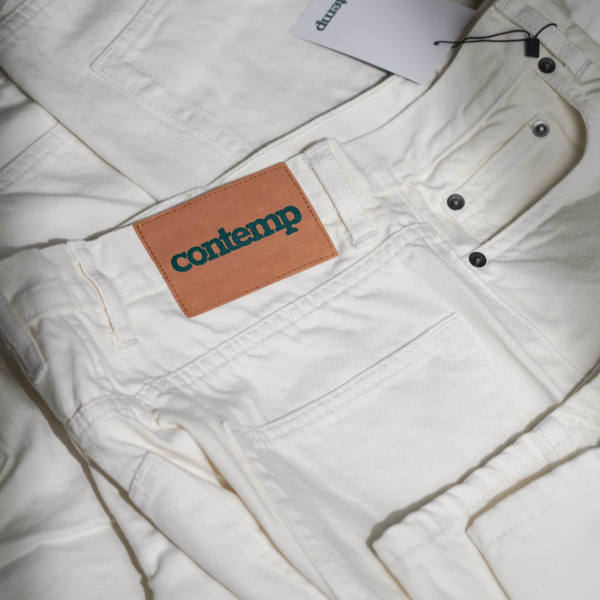 Contemp High-Rise Denim White (Stone Wash) กางเกงยีนส์เอวสูง สีขาว ...